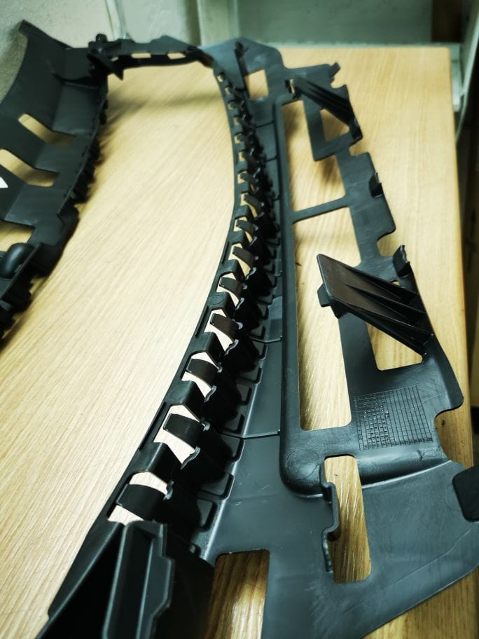 Comprar recambio de Rejilla radiador Opel Astra K Ref.39132771 ☑️ - Tu ...